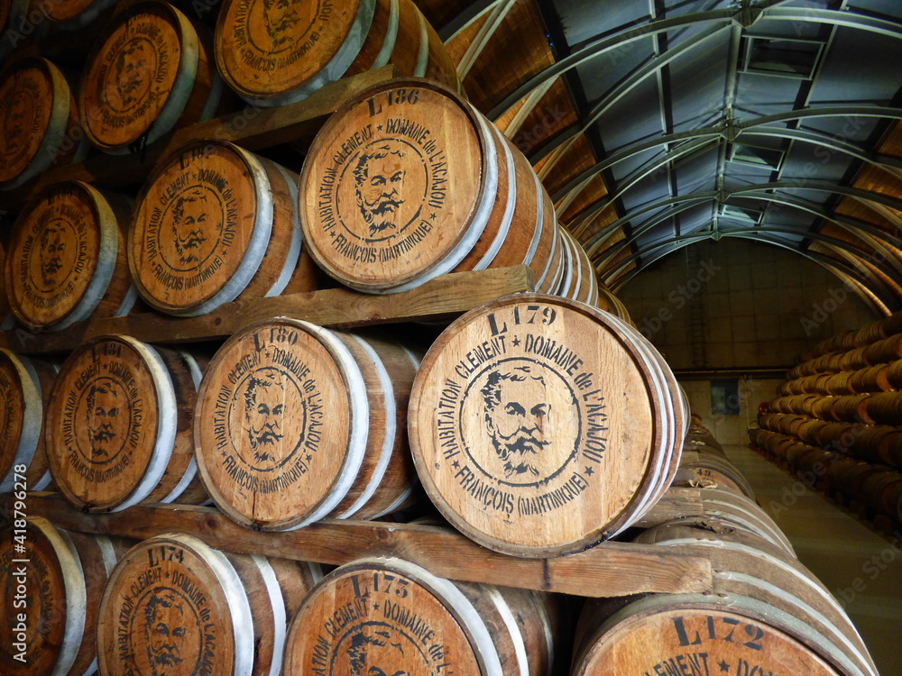 Foto de Rhum Clément vieilli en fut de Chêne Martinique do Stock ...