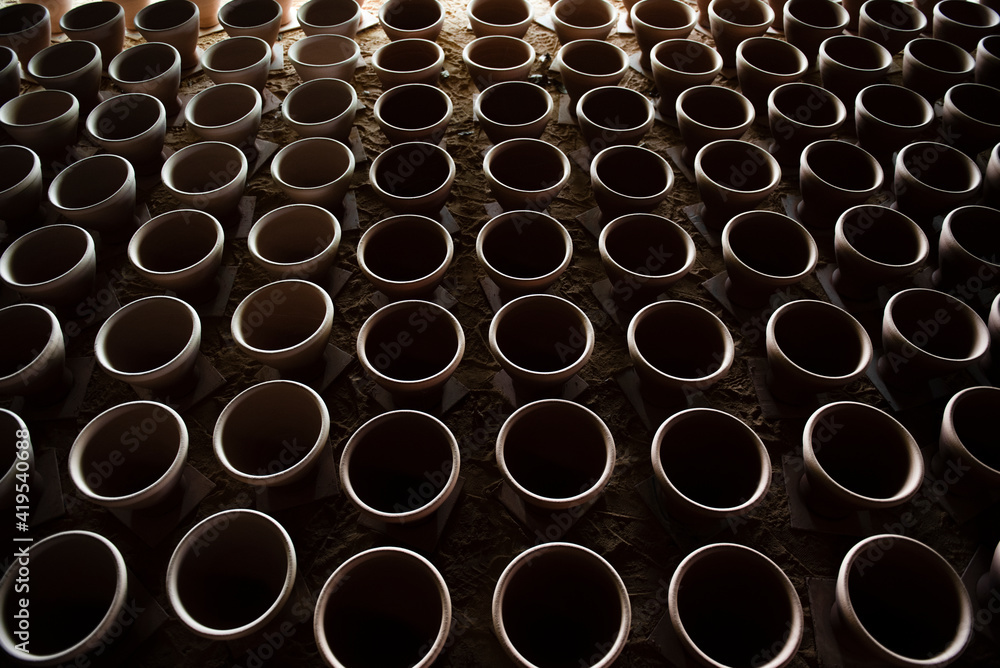 A narrow depth-of-field, blurred background and a large traditional ...