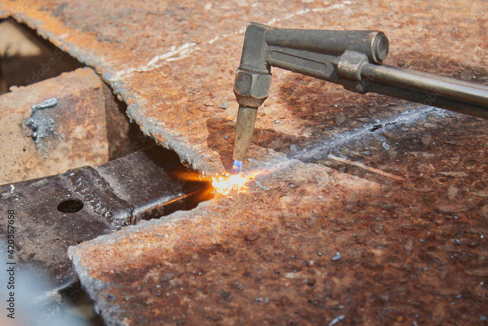 Zoom View Checker Plate or Diamond Plate Cutting by Oxygen Acetylene ...