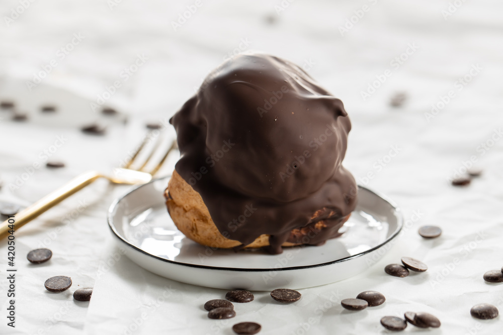 Dutch bossche bollen, bossche bollen cake, whipped cream, dutch ball of ...