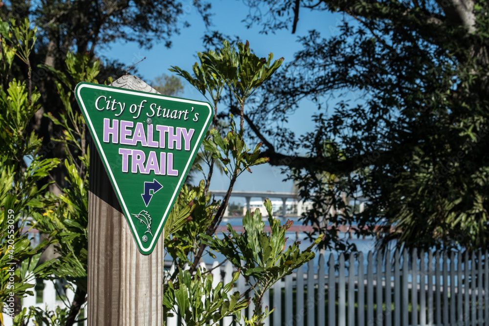 Foto de Downtown historic Stuart, FlorIda. Healthy Trail at the ...