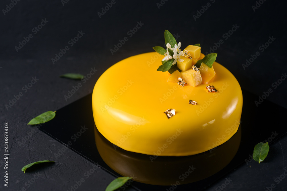 yellow sponge cake with mango filling and the taste of a round-shaped ...