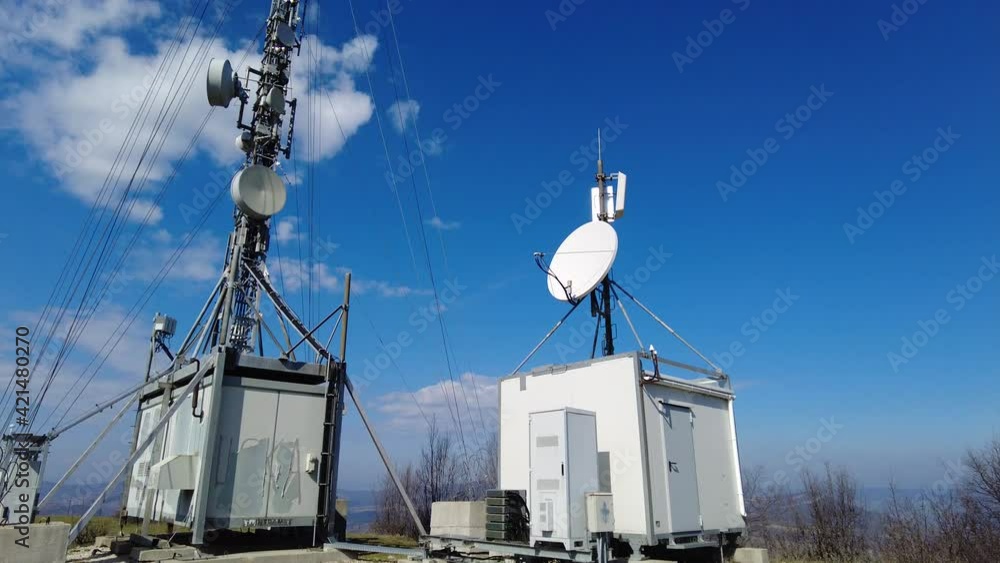 Stockvideo Telecommunication tower. Cellular tower, transmitting data, repeaters for mobile ...