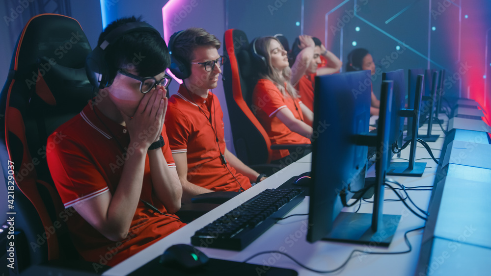 Esport Team of Pro Gamers Play in Mock-up FPS Shooter Video Game and ...