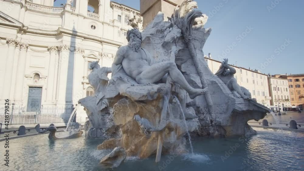 Statue of Zeus in Bernini's fountain of Four Rivers in Piazza Navona ...