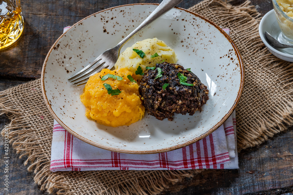 Haggis, neeps and tatties Stock Photo | Adobe Stock