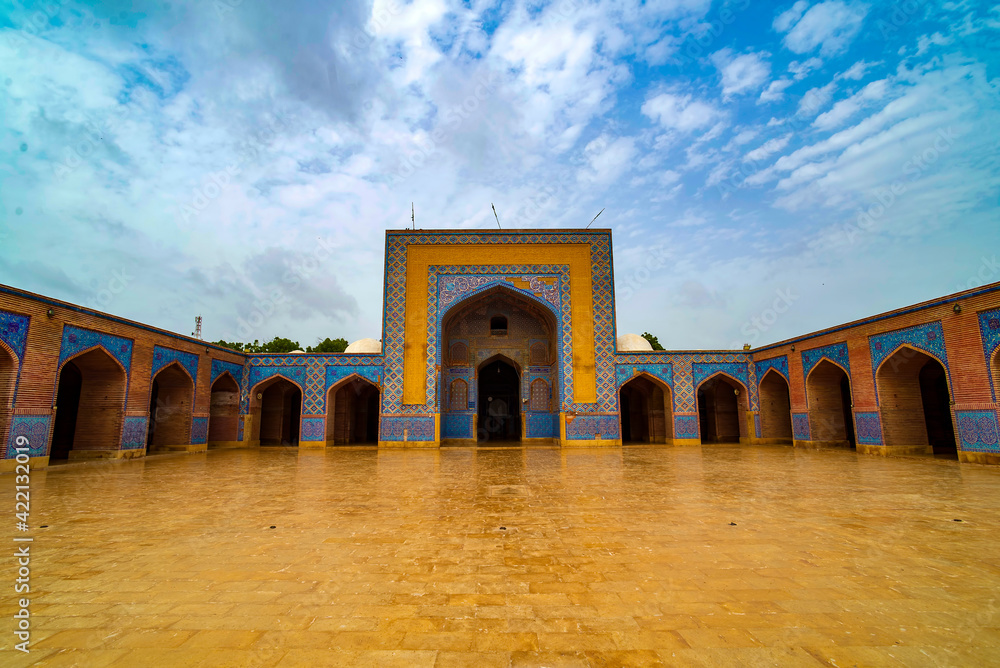 Shahjahan mosque The Shah Jahan Mosque, also known as the Jamia Masjid ...
