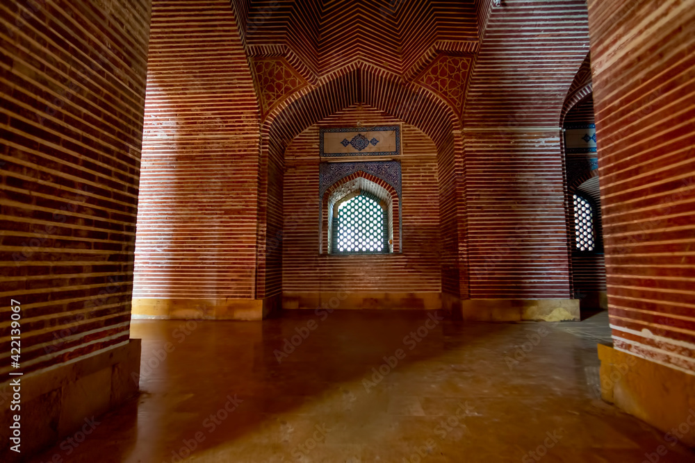 Shahjahan Mosque The Shah Jahan Mosque, also known as the Jamia Masjid ...