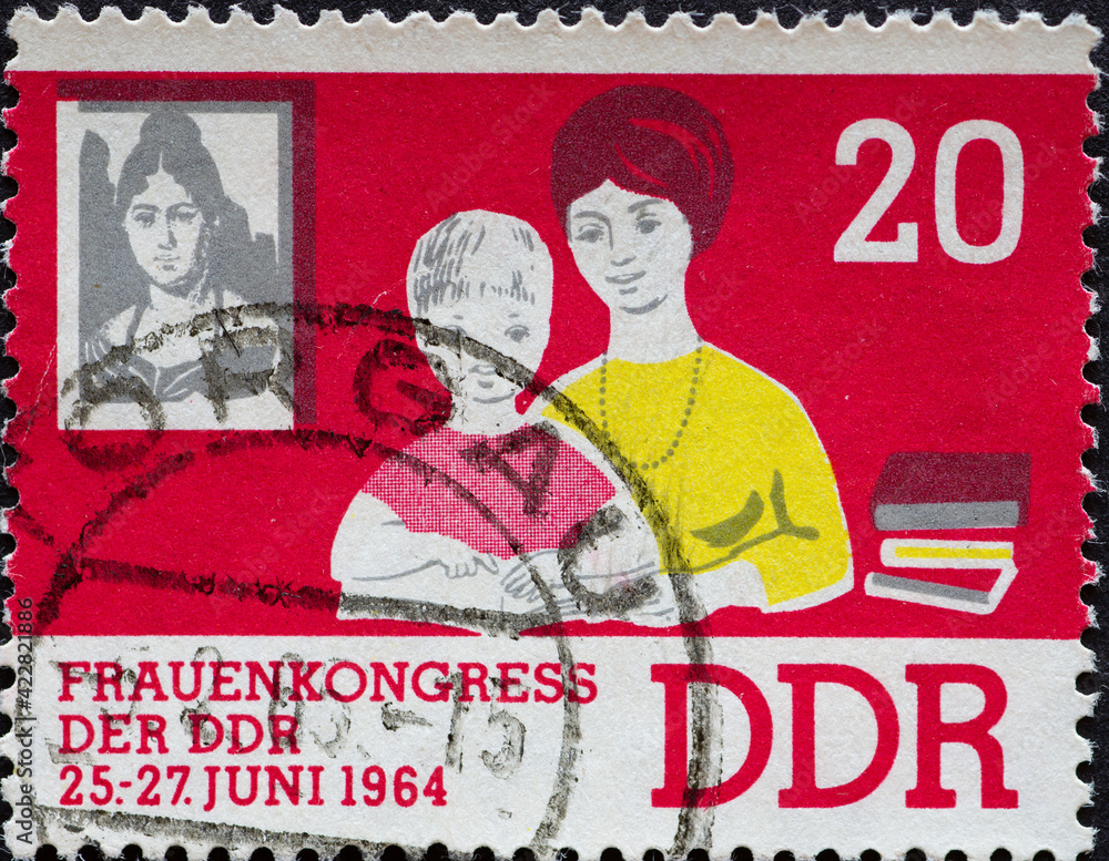 Foto de GERMANY, DDR - CIRCA 1964 : a postage stamp from Germany, GDR ...