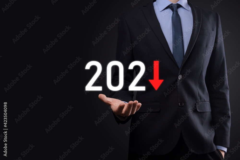 Plan business negative growth in year 2021 concept. Businessman plan ...