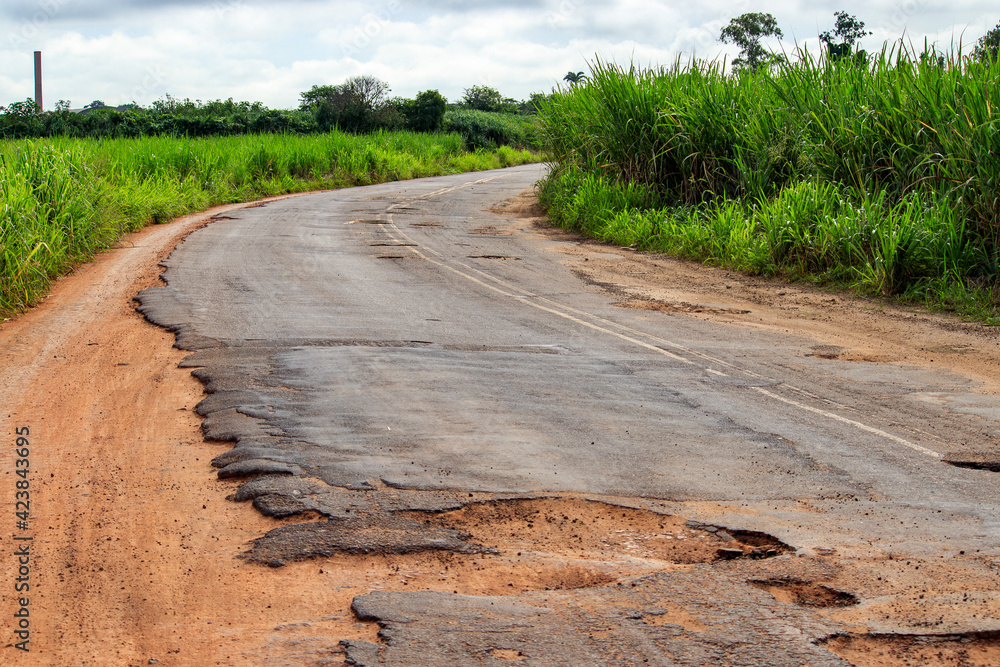 Holes in the road at the beginning of the Santa Cruz x Lagoa de Cima ...
