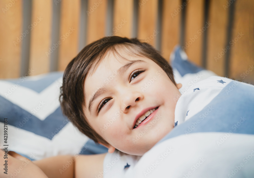 Cropped shot with Close up face kid eyes looking up, Candid shot happy ...