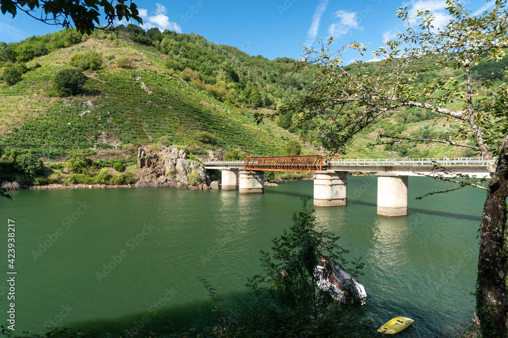 Ribeira Sacra. Belesar dam, Miño river, Chantada, Lugo province ...