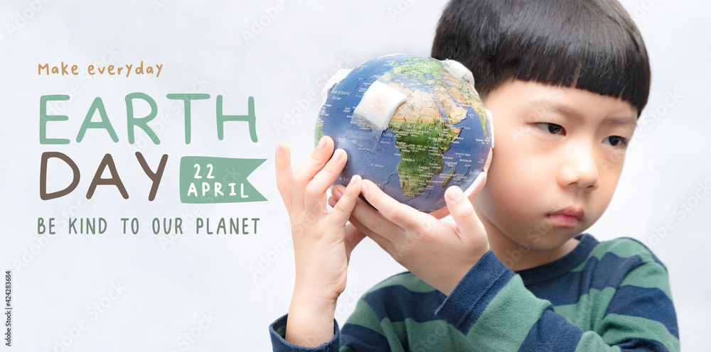 Foto de Earth Day campaign, ready to use poster, banner for global ...