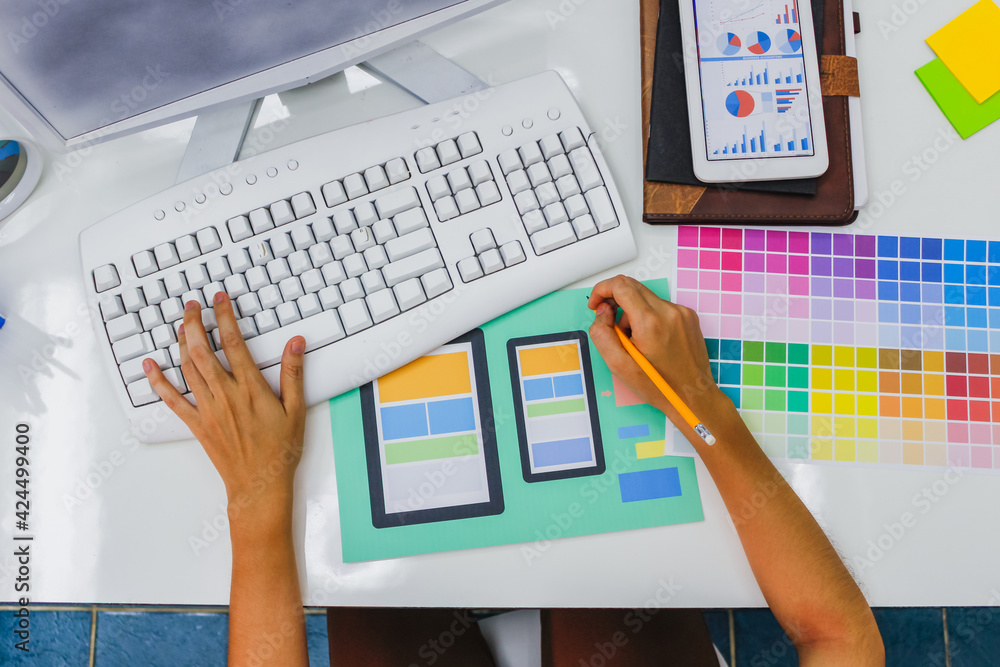Smooth Focus,A team of UI UX web designers are working together to ... Smooth Focus,A team of UI UX web designers are working together to ...