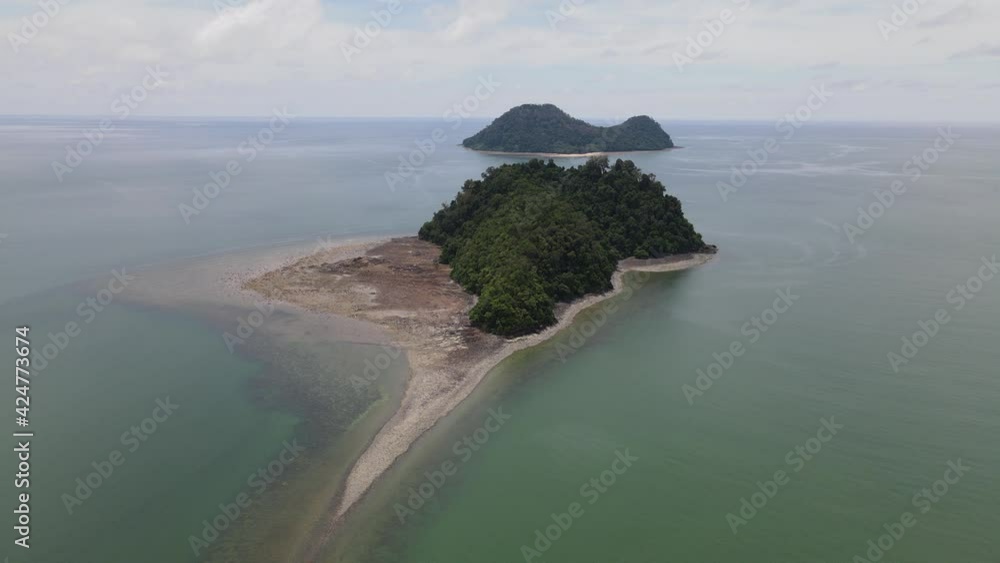 Vídeo do Stock: The Mystical Paradise of Satang Island, Undiscovered by ...
