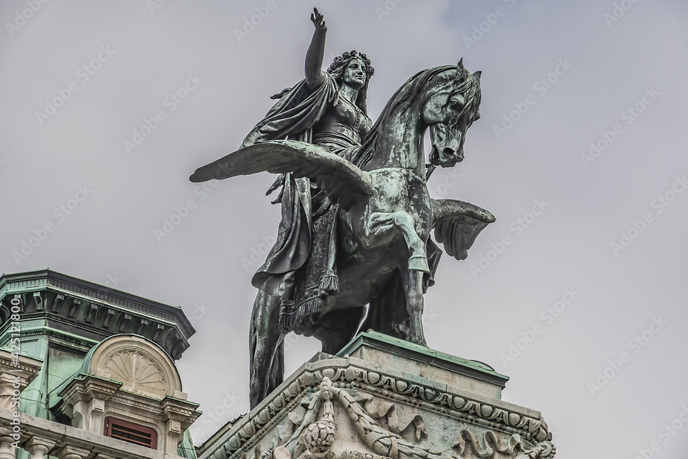 Neo-Renaissance style Vienna State Opera (Wiener Hofoper, 1868 ...