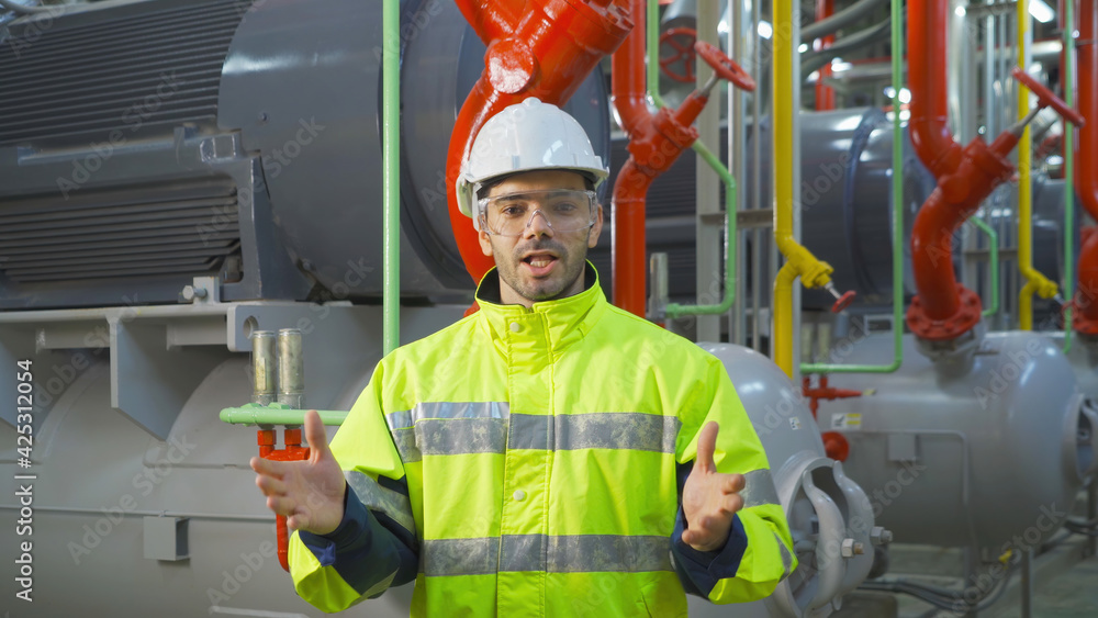 Foto de An engineer man or worker, people talking on webcam video call ...