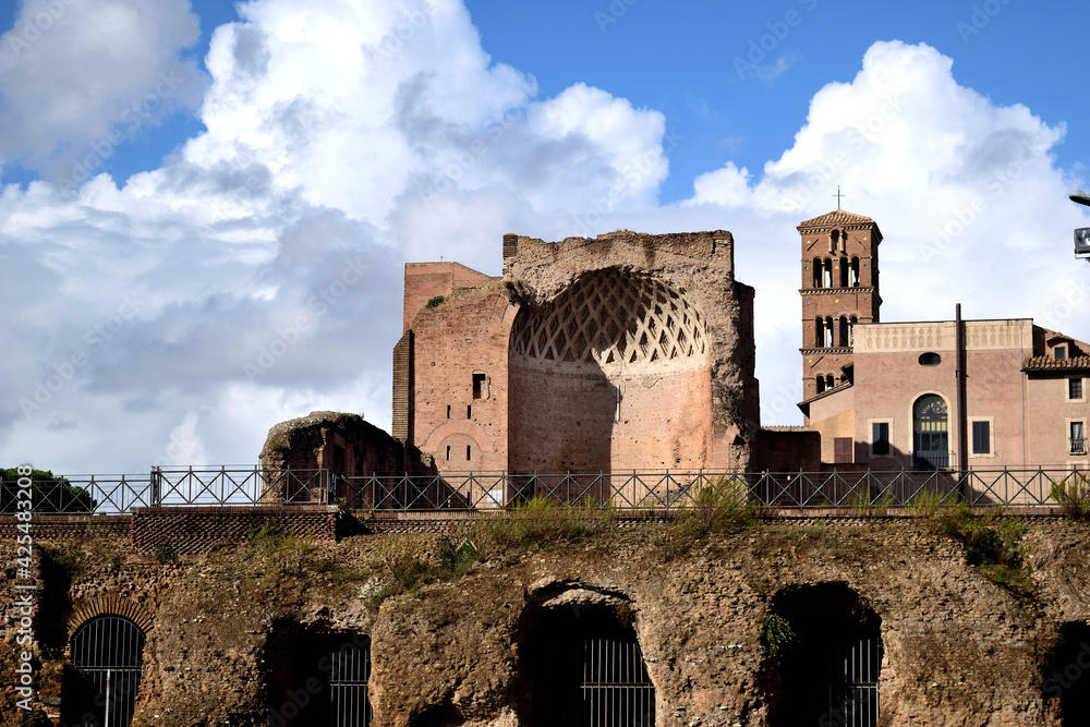 Stockfoto ruins of Temple of Venus (part fo Temple of Venus and Rome ...