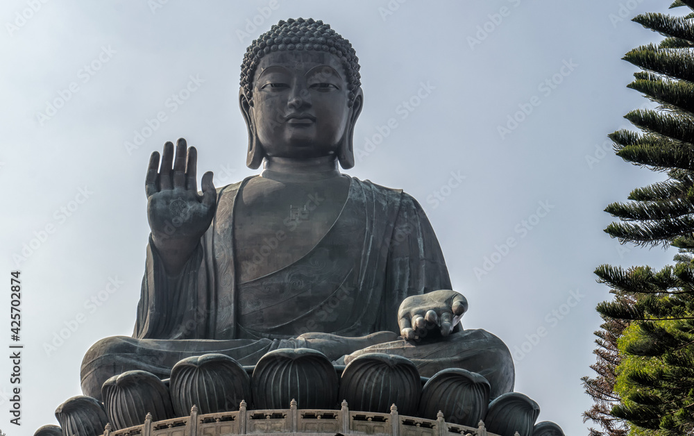 Tian Tan Buddha This is the world s tallest outdoor seated bronze ...