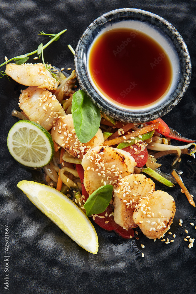 Teppanyaki Style Scallop - Grilled Sea Scallop with Soy Sauce and ...