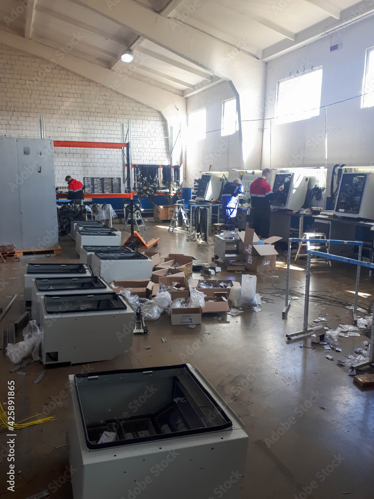 Workshop for the collection and production of electrical equipment and ...