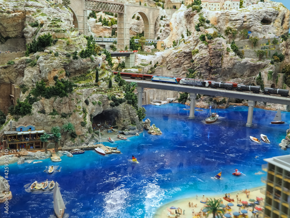 Inside Wonderful Miniatur Wunderland Modelleisenbahn Hamburg, the ...