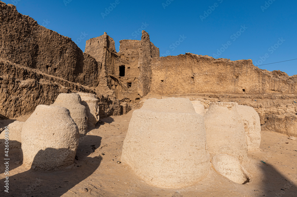 Giant storage pots in the old fort, Oasis Fachi, Tenere desert, Niger ...