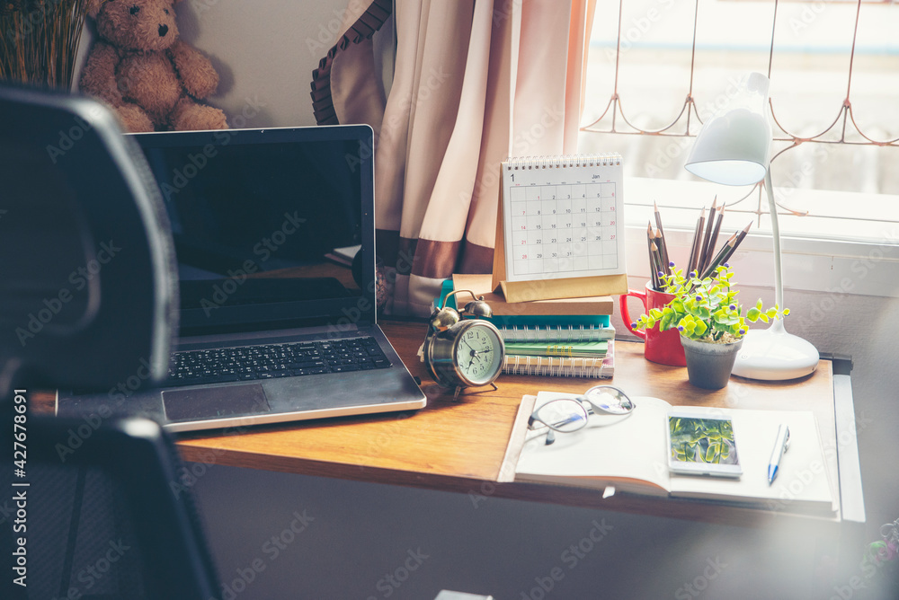 2021 Calendar desk place on table. Desktop Calender for Planner to plan ...