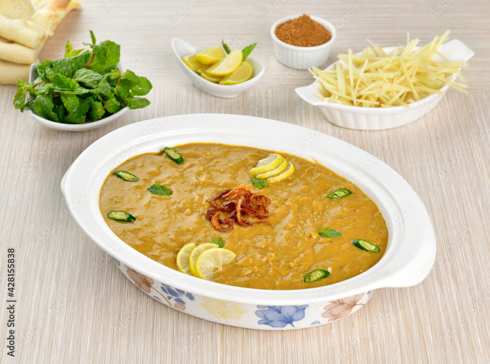 Haleem, Delicious Pakistani and Indian Famous Food, Made with meat ...