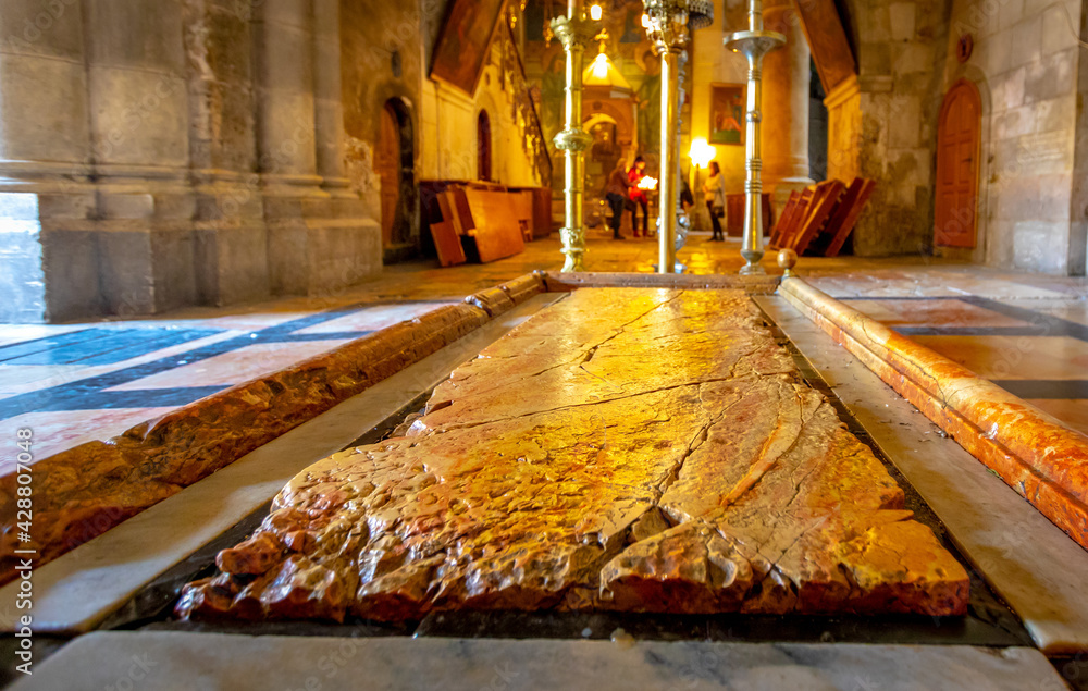 Foto de Church of the Holy Sepulchre. Stone of the Anointing of Jesus ...
