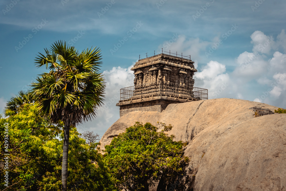 Foto de Mahishamardini Rock Cut Mandapa built by Pallavas is UNESCO's ...