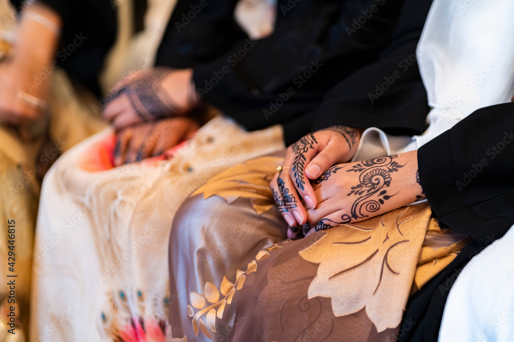 Black Muslim girls showing henna in traditional dress Stock Photo ...