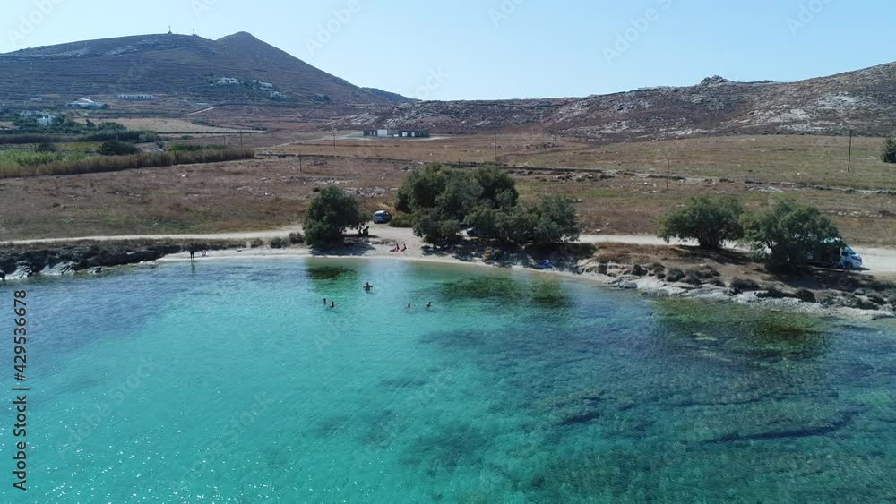 Plage Piperi à Naoussa sur l'île de Paros dans les Cyclades en Grèce ...