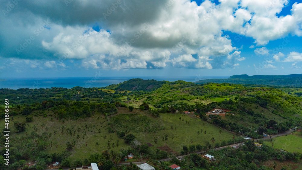 foto aérea de un campo en Republica Dominicana Stock Photo | Adobe Stock