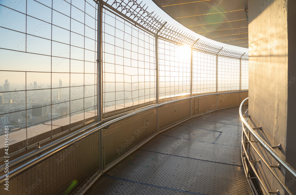 Walkway of observation deck revolving 360 viewpoints on tower rooftop ...