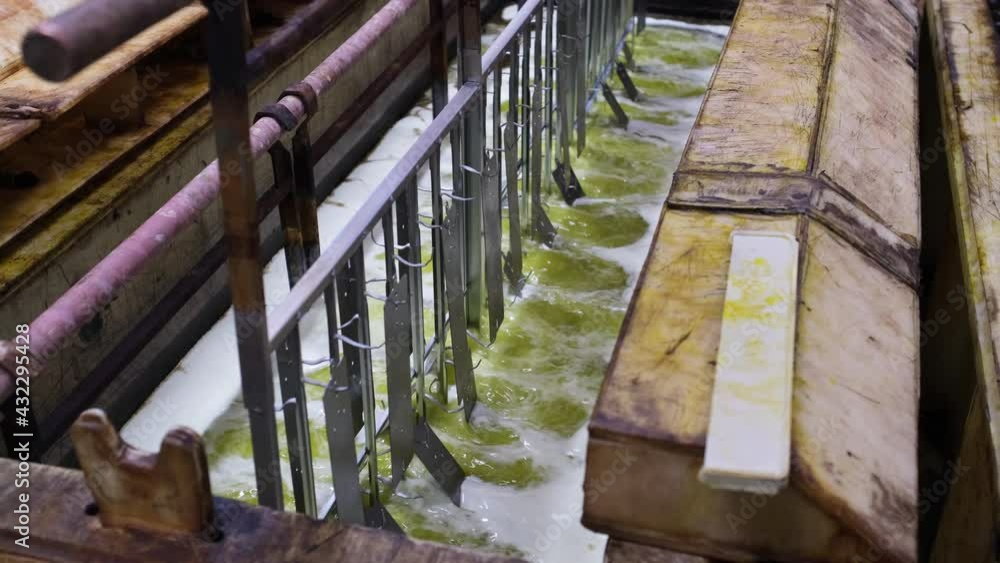 Galvanizing process. Galvanic bath. Metal reaction in an electroplating ...