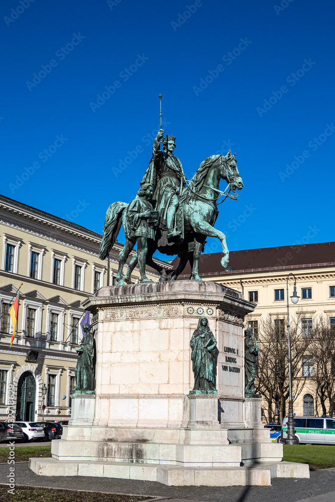 Equestrian statue of Ludwig I of Bavaria at Odeonsplatz, Munich ...