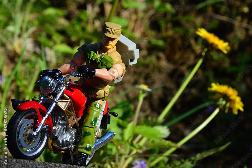 GI Joe action figure of gatling gunner Rock N Roll from 1989 figure ...