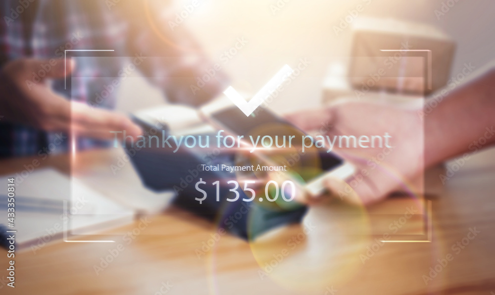 Foto de Wireless smart payment using mobile smartphone scanning system ...