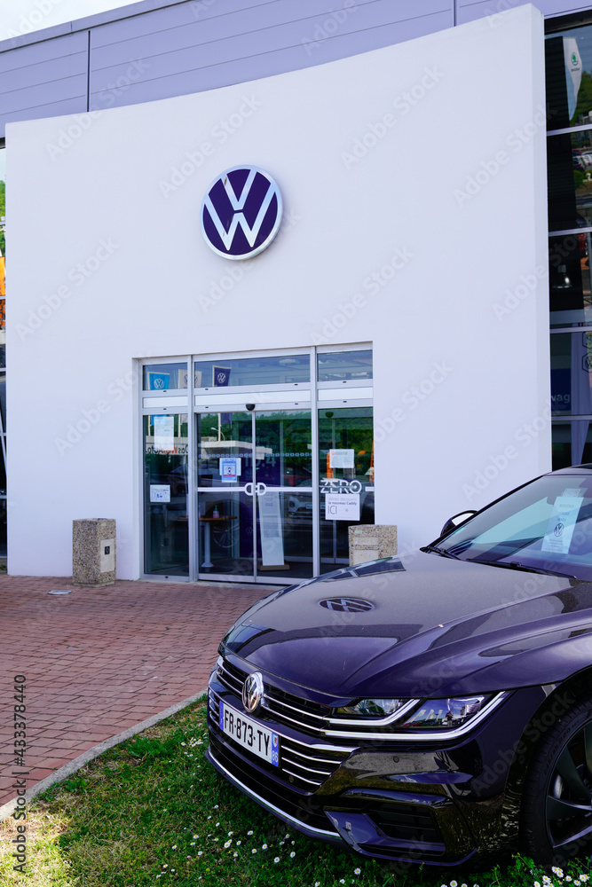 Volkswagen dealership sign logo and brand vw Vehicles store and golf ...