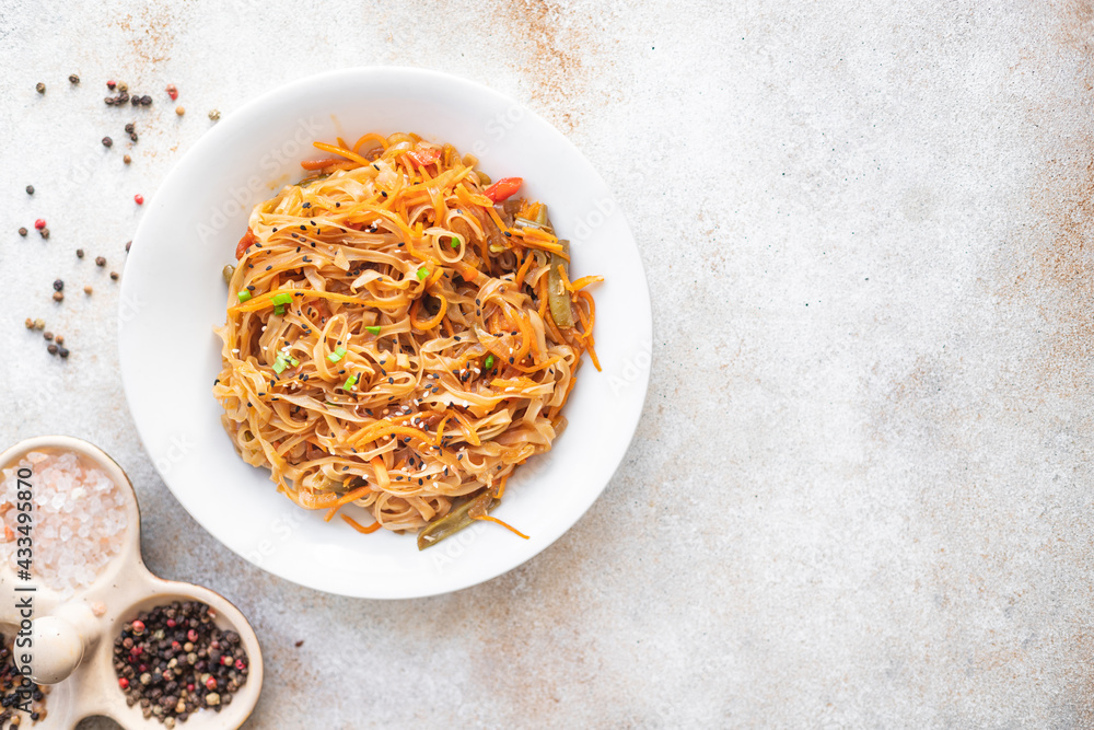 Shirataki noodles rice wok funchose vegetables soy sauce soup pho, pho ...