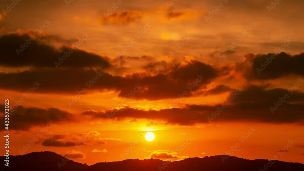 4K Time lapse of Majestic sunrise landscape Amazing light of nature ...