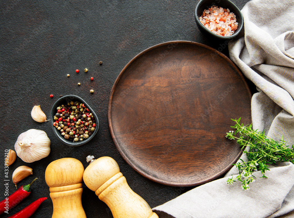 Cooking wooden utensils, empty plate and spices. Food cooking template ...