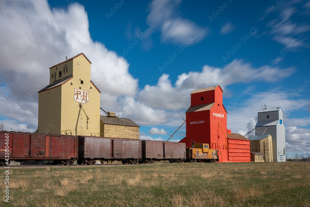 Mossleigh, Alberta - May 1, 2020: Historic elevator row in Mossleigh ...