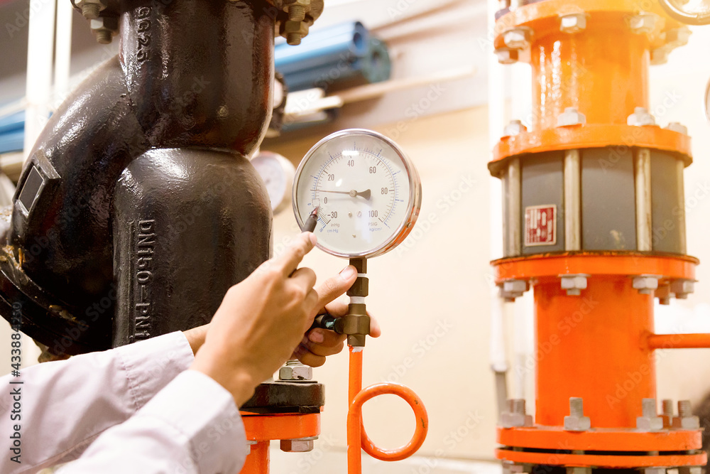 Pressure Gauge For Chilled Water System at Mary Mckeehan blog