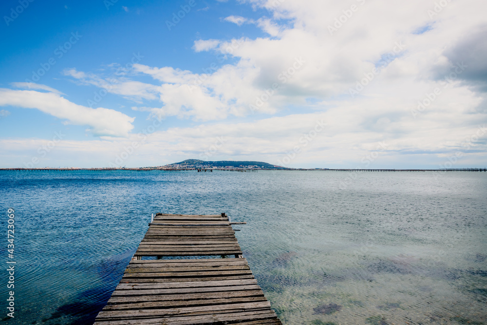 Ponton de pêche de l'étang de Thau Stock Photo | Adobe Stock