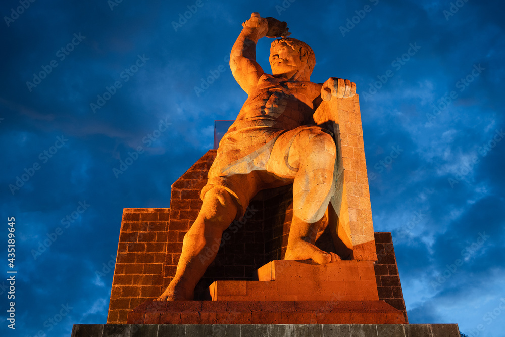 El Pipila statue illuminated at night in Guanajuato City, Mexico ...