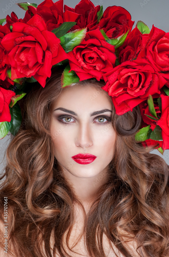 beautiful woman with red roses Professional makeup. fashion model with ...