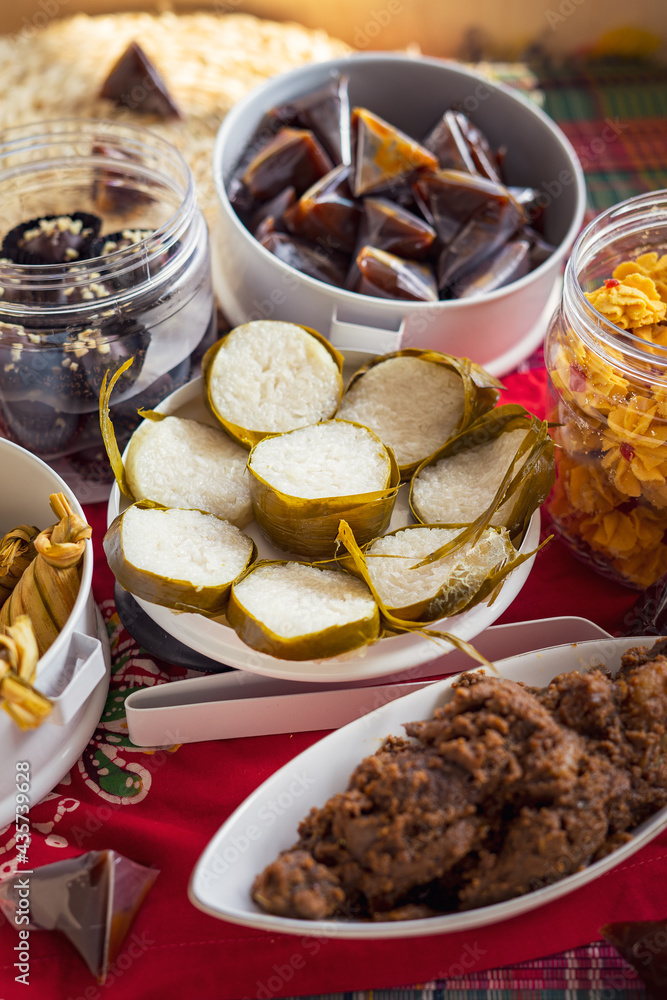 Traditional Malay Food and cookies during Ramadan and Eid Mubarak. Hari ...